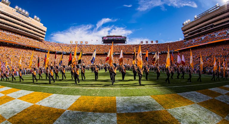 Color Guard | The University of Tennessee Bands